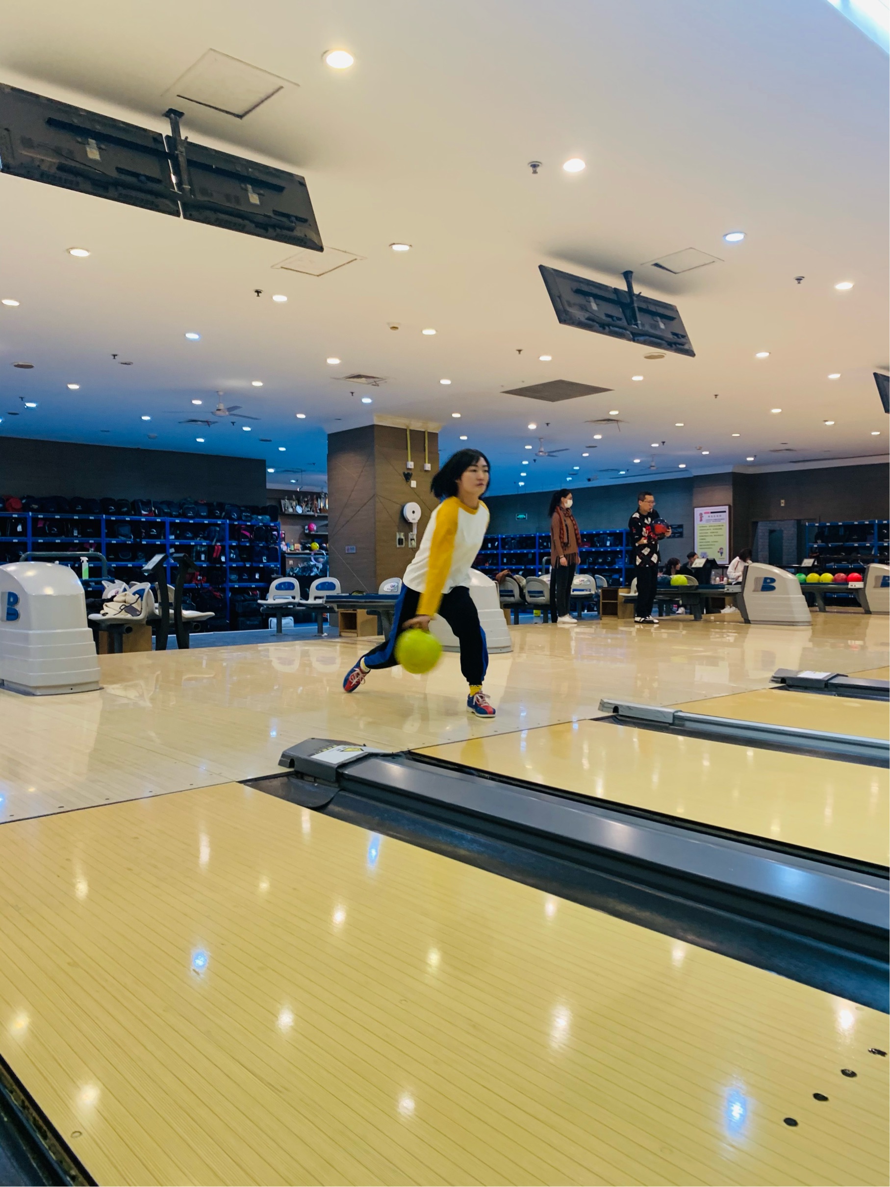 Welcome to join Our bowling champion league 🎳-