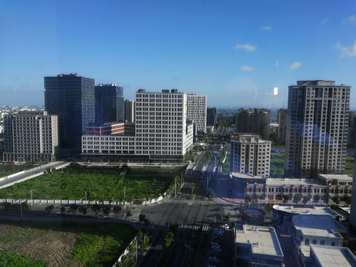 Shanghai-Qingpu-Hongqiao-Metro Line 17-LGBTQ Friendly-Long & Short Term